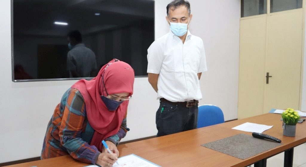 9 Research Teams Sign Collaborative Research Contract (World Class ...